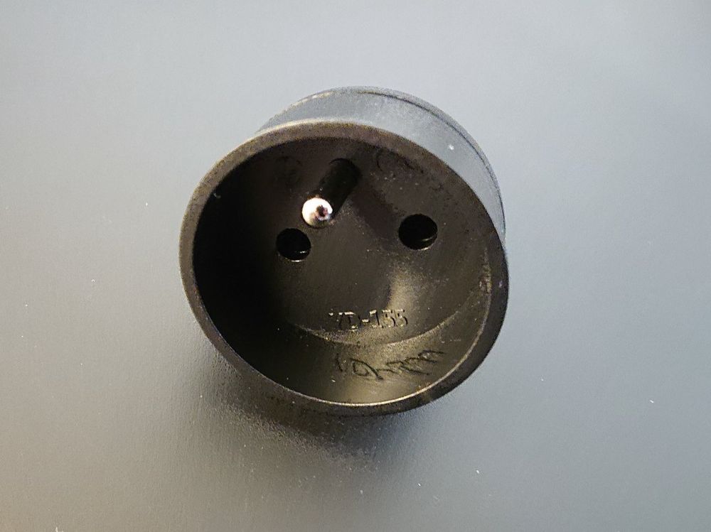 NEU - EU FR Frankreich zu CH Schweiz 3 pol Stecker Adapter (Neu und ...