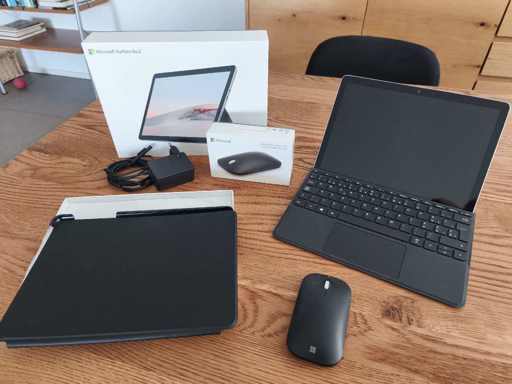 Microsoft Surface Go 2 mit Type Cover & Microsoft Mouse und (Gebraucht ...