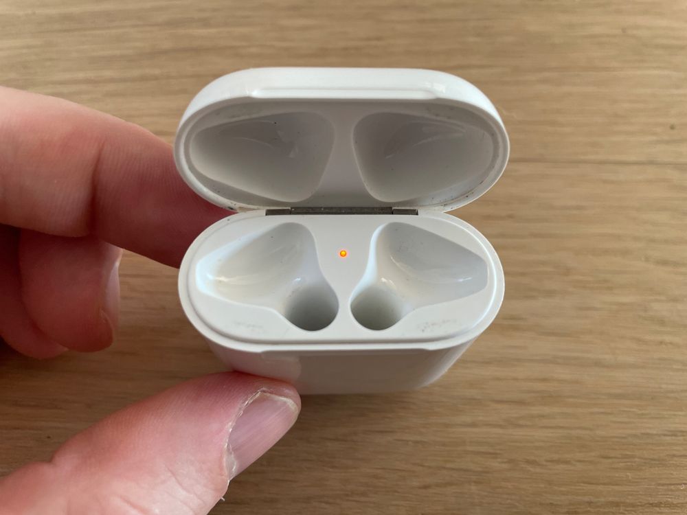 Apple Airpods (1st Generation) (Defekt) in Dübendorf für CHF 31 – mit ...