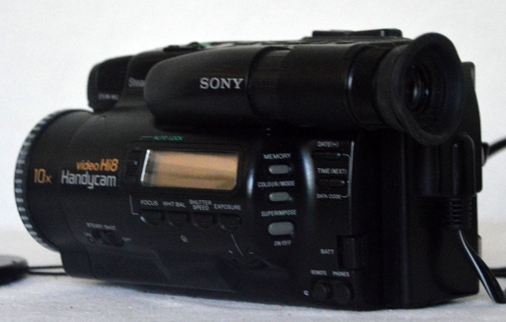 Camcorder Video Hi8 Sony CCD-TR808e caméscope (Defekt) in Collonges für ...