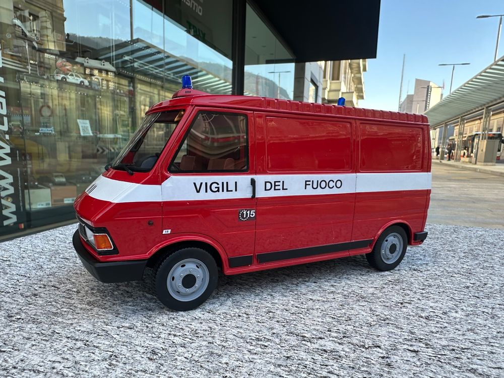 LaudoRacing 1:18 Fiat 242 Vigli Del Fuoco | Kaufen auf Ricardo