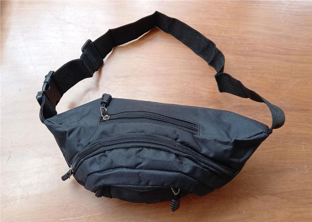 Gürteltasche Banane Nylon V5242 - Sacoche Banane Nylon (Neu und originalverpackt) in Bremblens ...