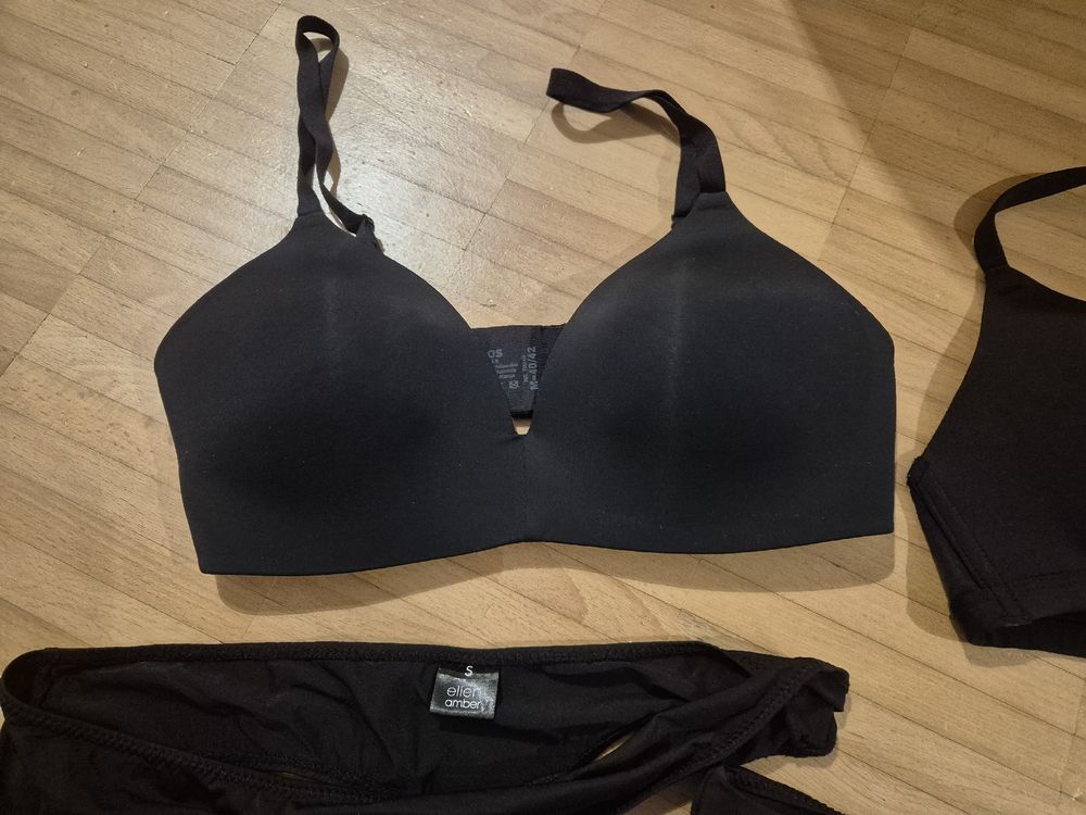 2 bügellose BHs (80A, M) & 3 Strings Gr. S (Gebraucht) in Bern für CHF ...