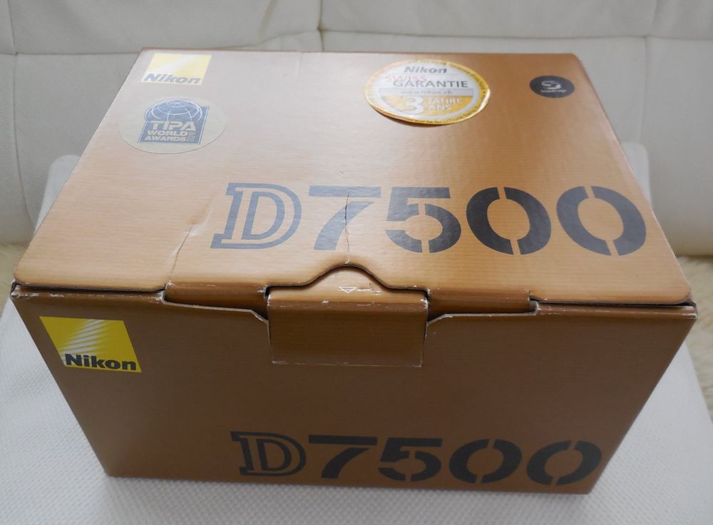 Nikon D 7500 Kamera mit zwei Objektive (Gebraucht) in Langendorf für ...