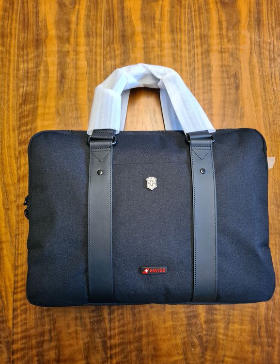 Victorinox SWISS Edition Laptop Case | Kaufen auf Ricardo