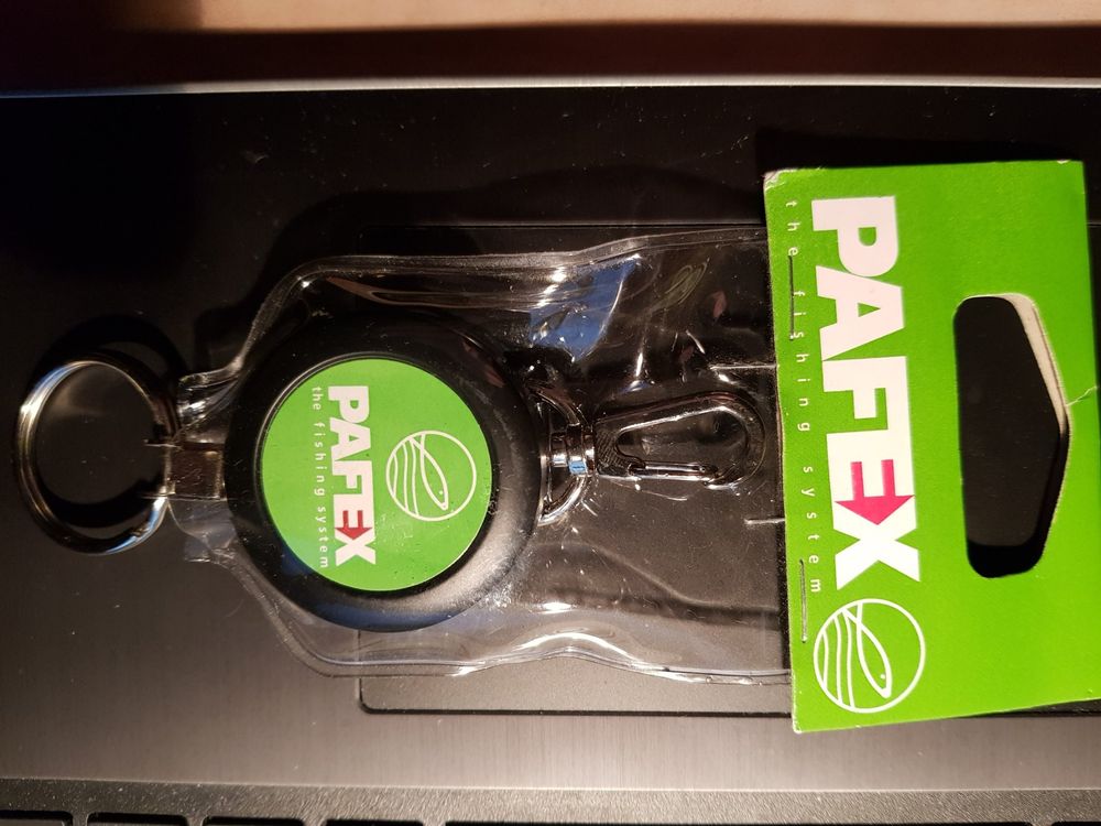 PAFEX Schlüsselanhänger Rollenausweis Angler Zubehör Neu (Neu und ...