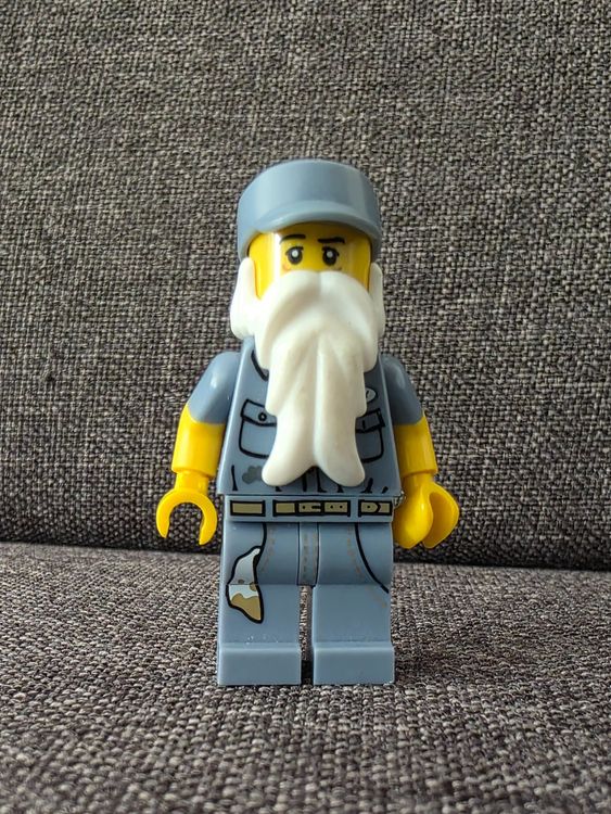 LEGO Minifigur mit weissem Bart (Gebraucht) in Otelfingen für CHF 1 ...