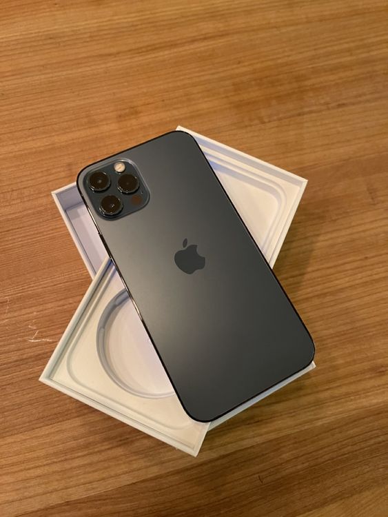 iPhone 12 Pro / 256 GB / Blau (Gebraucht) in ZÜRICH für CHF 395 – mit Lieferung auf Ricardo kaufen