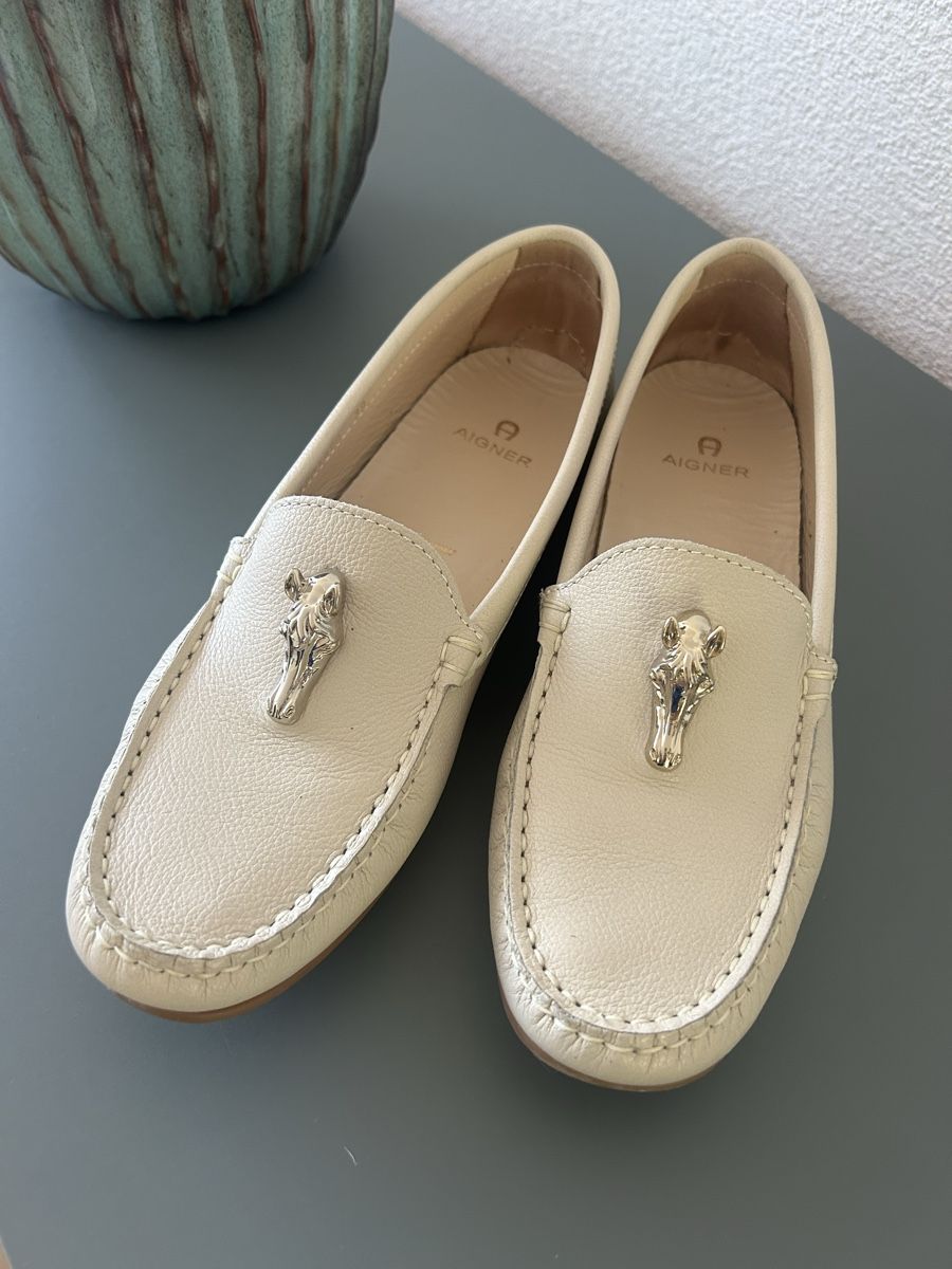 Aigner Gr 38.5 Mokassins (Gebraucht) in Tübach für CHF 30 – mit ...