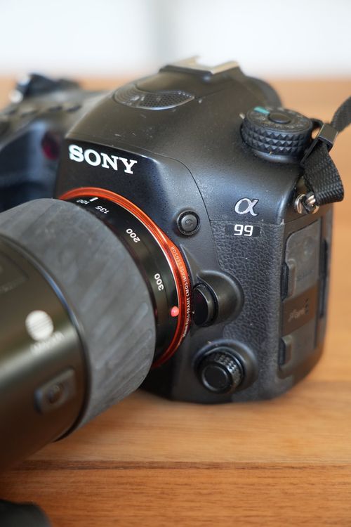 Sony Alpha 99 mit Minolta Zoom 100-300mm (Gebraucht) in Unterkulm für ...