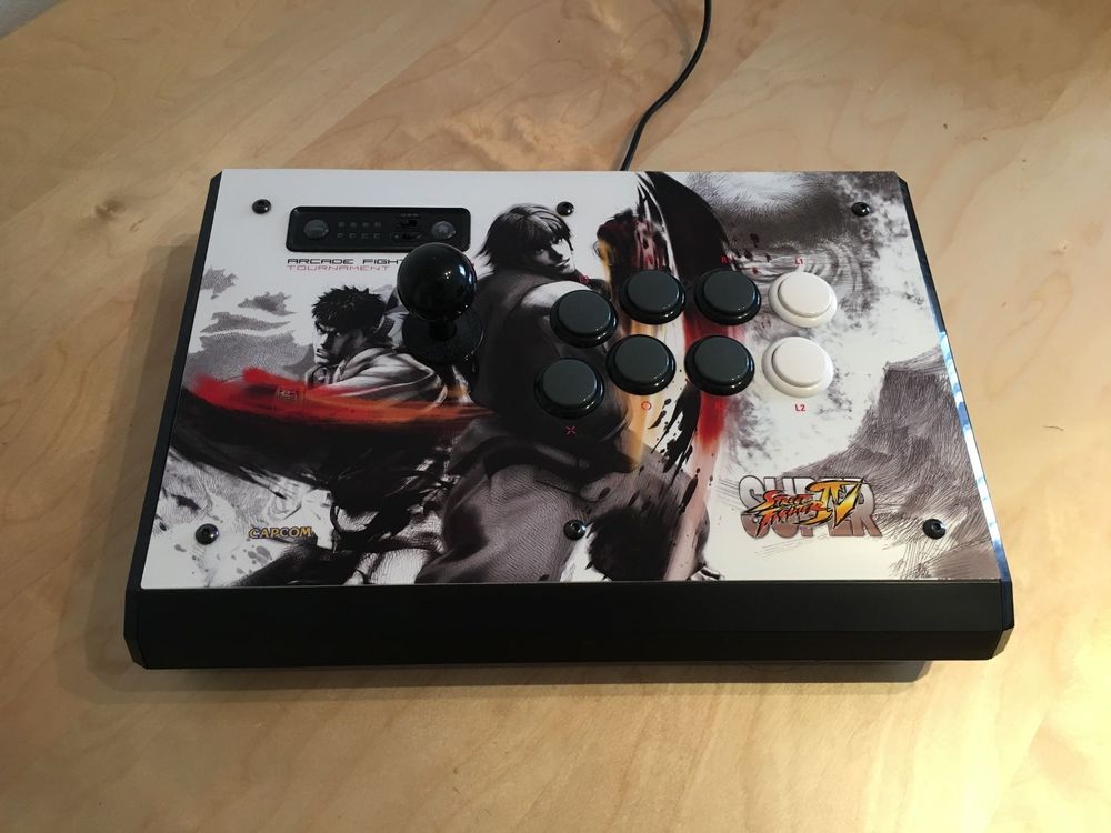 Mad Catz Arcade Fight Stick SUPER STREET FIGHTER IV PS3 (Neu (gemäss Beschreibung)) in ...