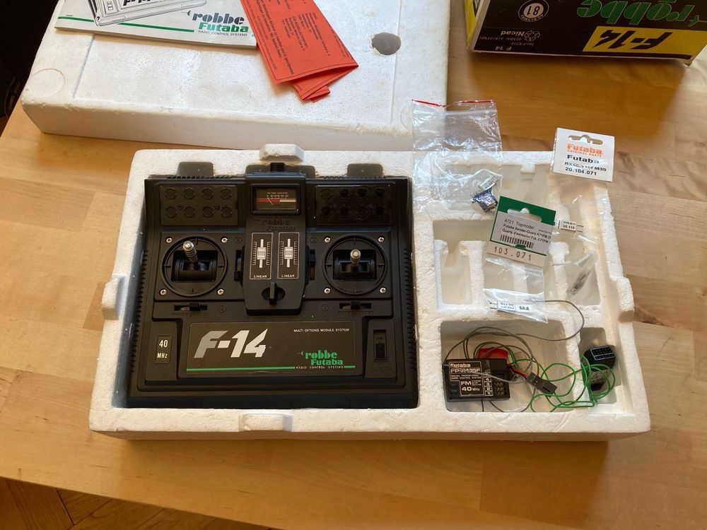 Robbe Futaba F-14 (Gebraucht) in Lengnau AG für CHF 27 – mit Lieferung ...