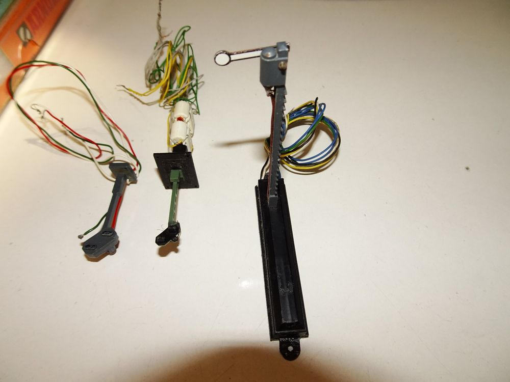 3 Signal Lichtsignal Vorsignal Spur N Teildefekt (Defekt) in für CHF 0. ...