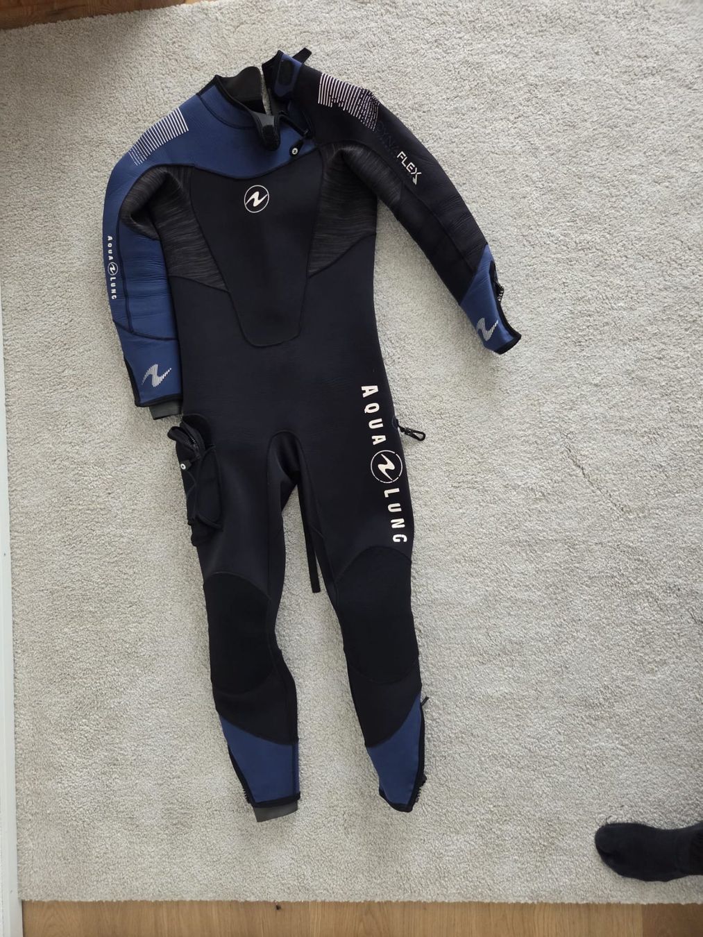 Neopren Aqualung Dynaflex Herren 5.5 mm M/50 (Gebraucht) in Kloten für ...