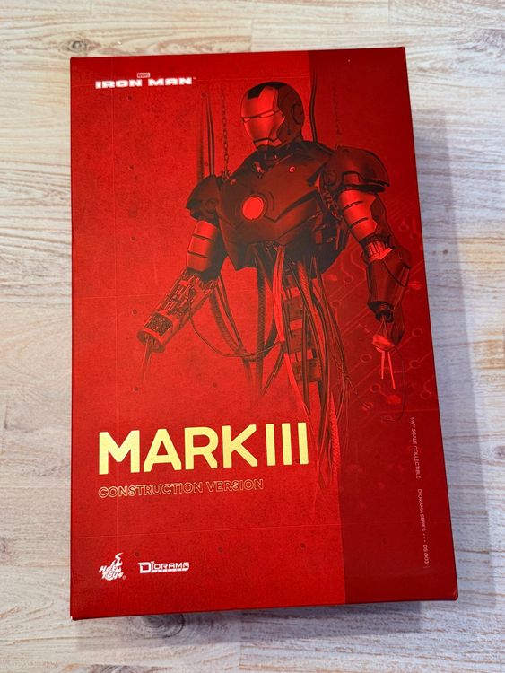 Hot Toys DS 003 Iron Man Mark 3 III construction version (Defekt) in St ...