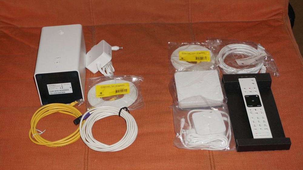 Swisscom TV 2.0 und Router komplett (Neu (gemäss Beschreibung)) in für ...