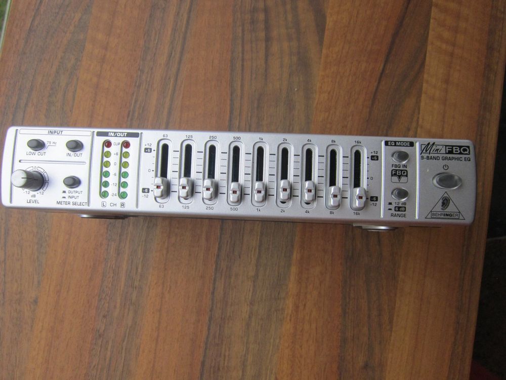 Behringer 9-Band mini Graphic Equalizer (Gebraucht) in Binningen für ...