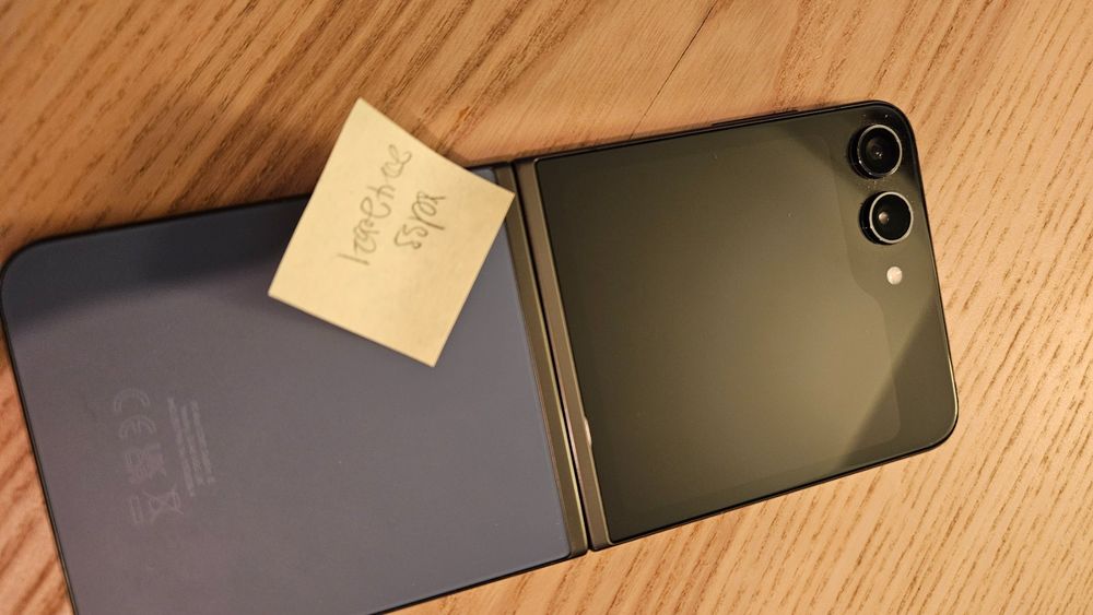 Samsung Galaxy Z Flip 5 8Go 512Go (Couleurs exclusive: Blue) (Gebraucht ...