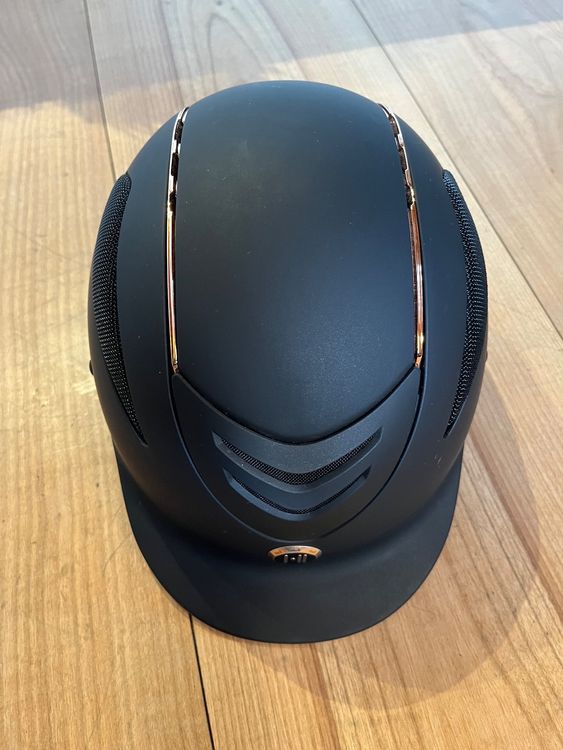 oneK Reithelm Defender | Kaufen auf Ricardo