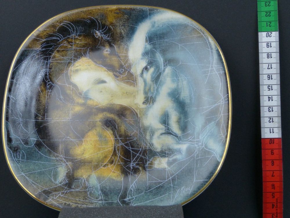 Hans Erni Porzellan Teller "Zwei Pferde" (Gebraucht) in Rheineck für CHF 15 – mit Lieferung auf ...