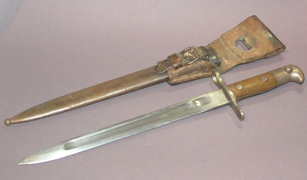 BAJONETT WAFFENFABRIK NEUHAUSEN SCHWEIZER ARMEE | Kaufen auf Ricardo