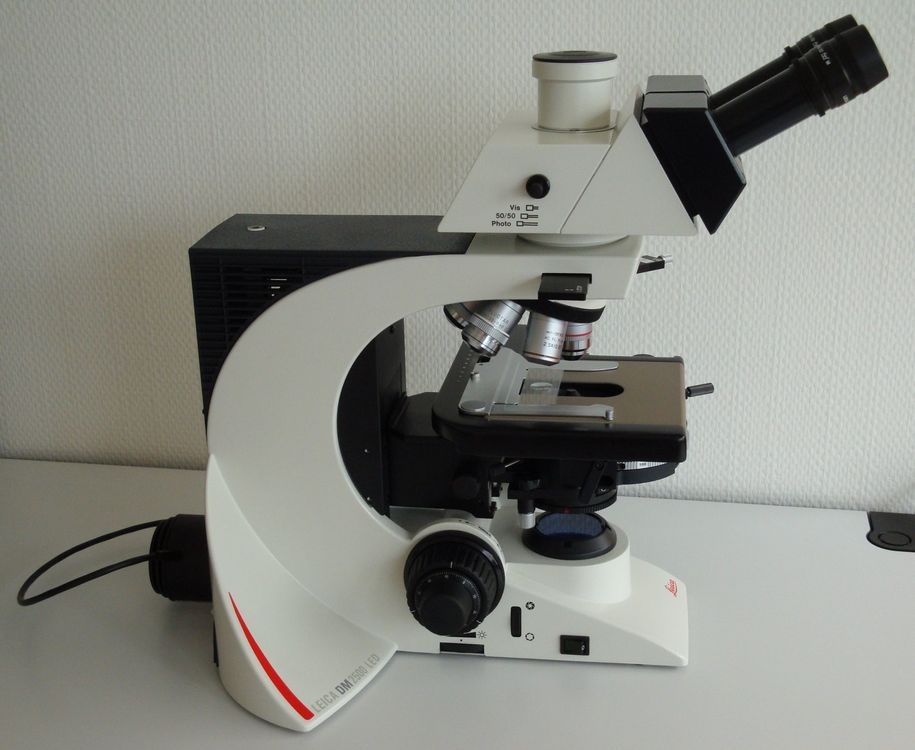 LICHTMIKROSKOP LEICA DM2500 | Kaufen auf Ricardo
