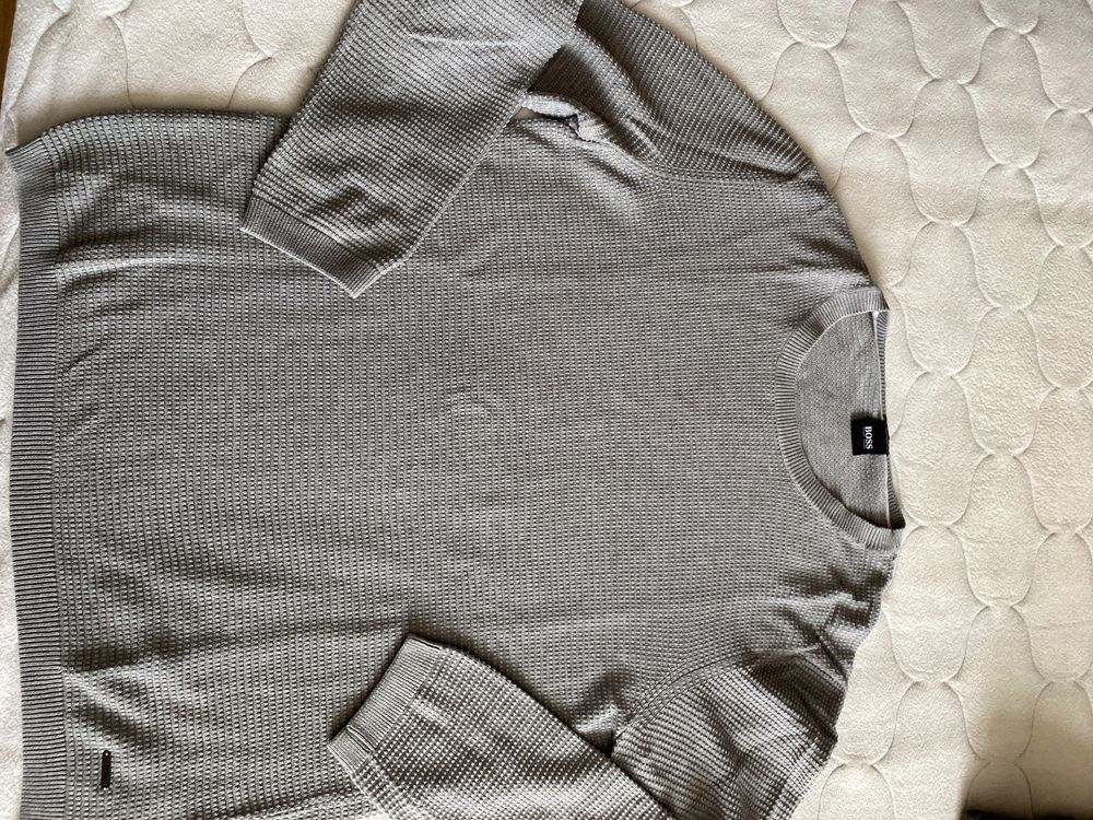 Hugo Boss - pull gris taille M (Gebraucht) in Geneve für CHF 40 – mit ...