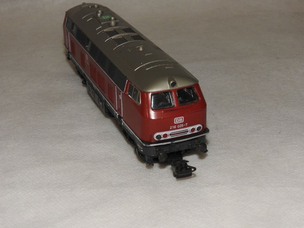 Märklin 3075, DB BR 216 Diesellok, weinrot | Kaufen auf Ricardo