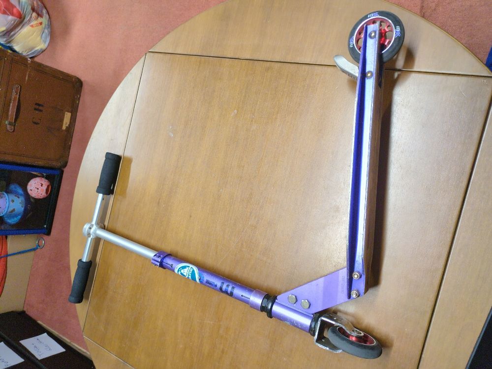 Micro MX Stunt Scooter, Lila – Bereit für den Skatepark! (Gebraucht) in ...