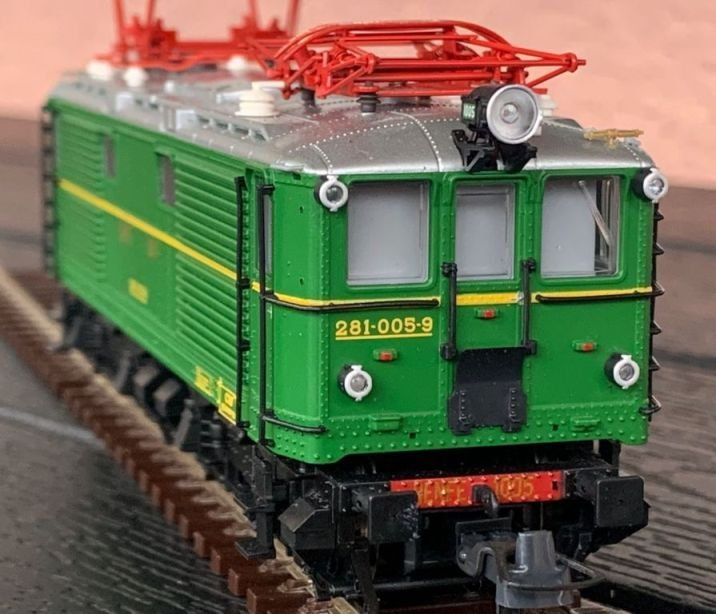 Roco 62680 H0: Elektrolok RENFE 281, neu, originalverpackt (Neu und ...