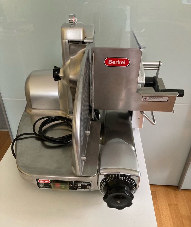 Aufschnittmaschine Berkel 834 S, 230 V, neues Messer (Gebraucht) in ...
