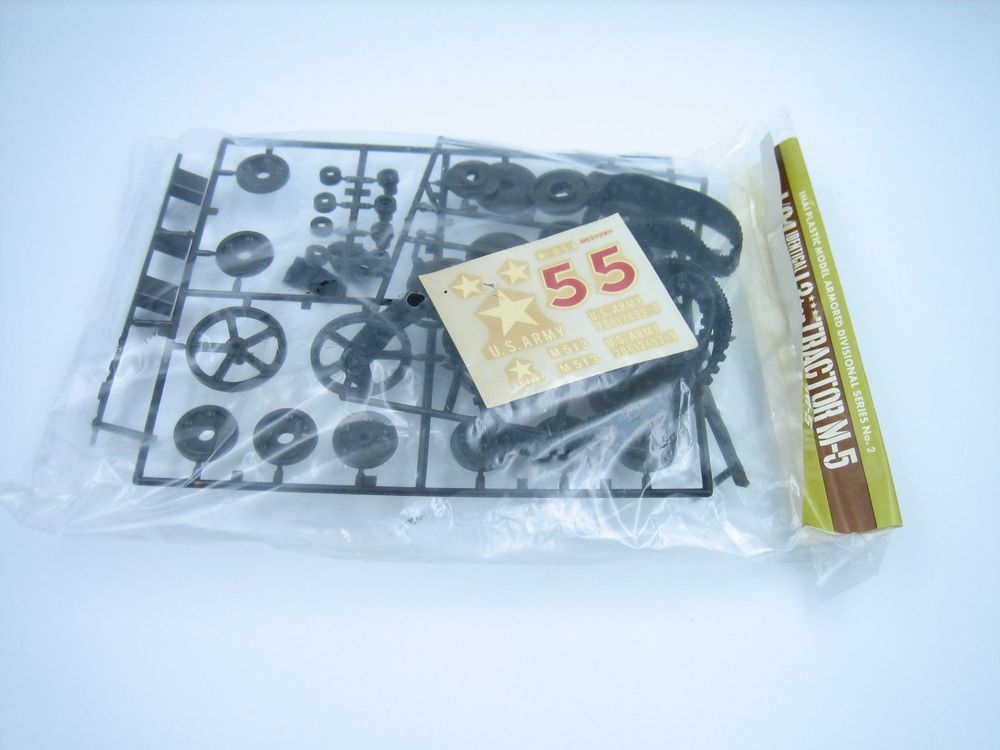 Imai 13 Ton Tractor M-5 Panzer Bausatz mit Motor RAR (Neu (gemäss Beschreibung)) in Zürich für ...