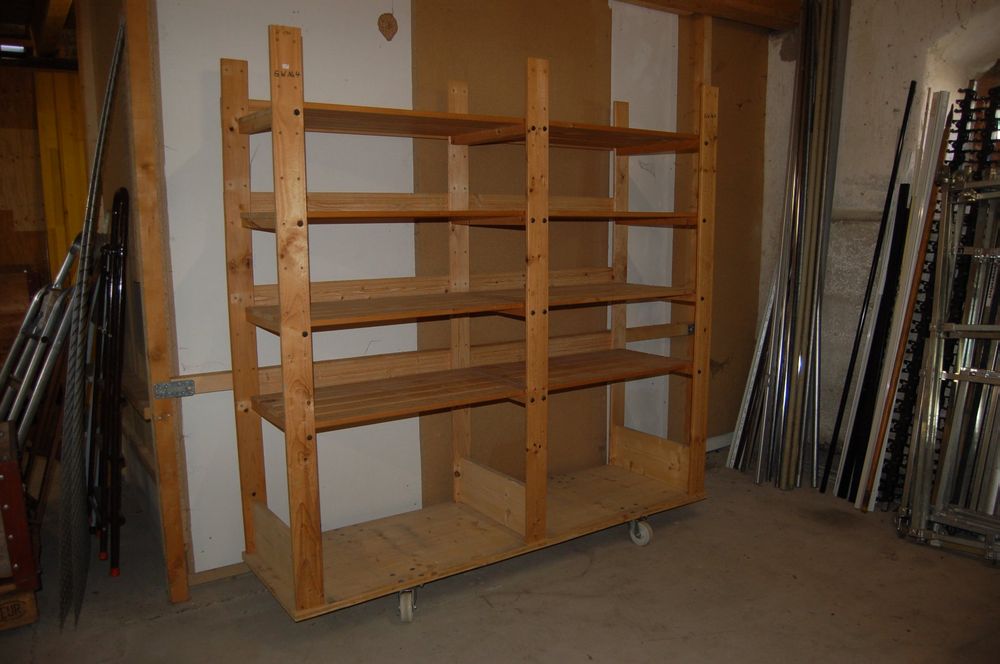 Regal auf Rädern aus Holz, für Keller, Garage, Bastelraum (Gebraucht ...