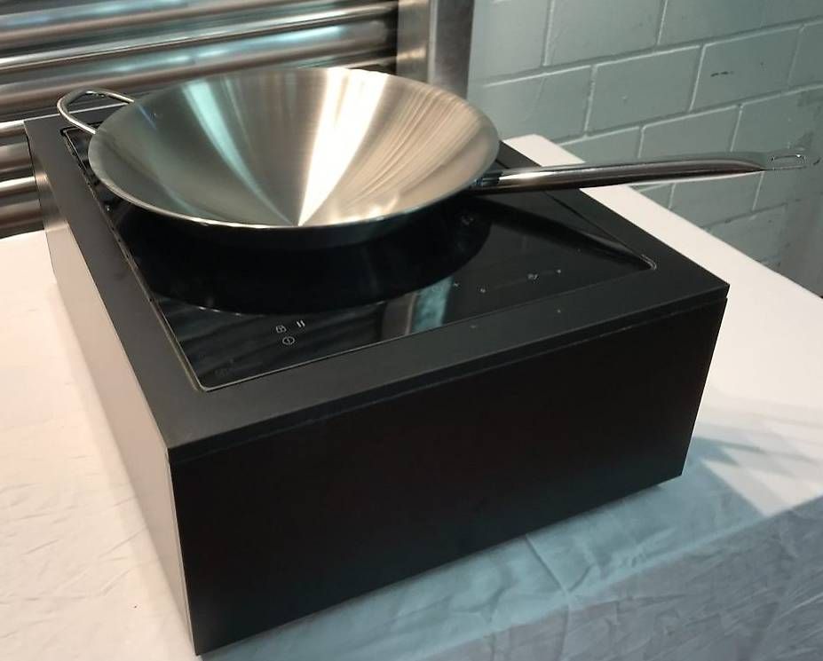 Electrolux Wok, 38TSi O, Induktions-Wok inkl. neuer Pfanne (Gebraucht ...