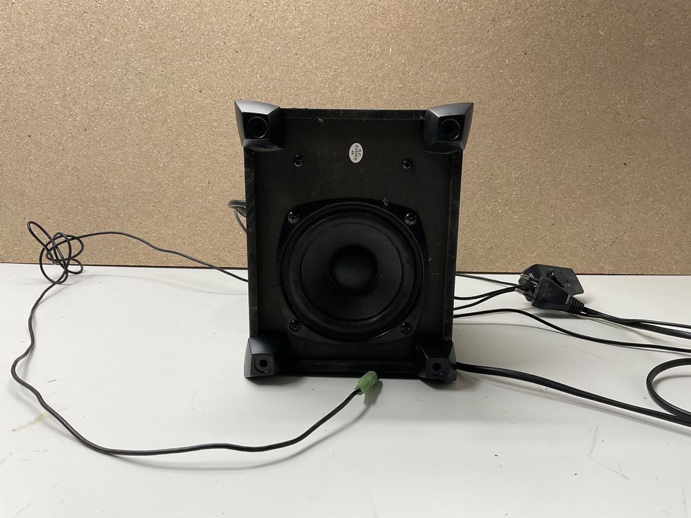 Labtec PC Subwoofer in unbekanntem Zustand (Defekt) in für CHF 2 – mit ...