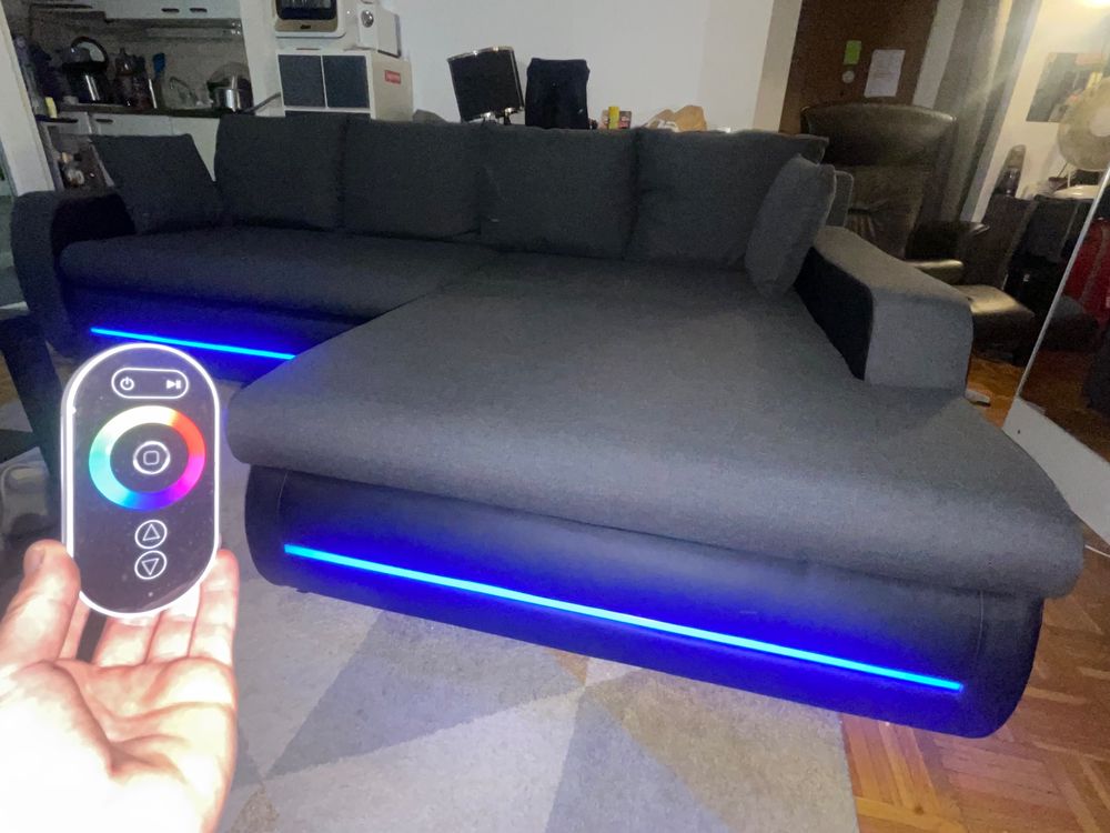 Canapé d’angle / lit avec coffre et led RGB (Gebraucht) in Echallens für CHF 500 – nur Abholung ...