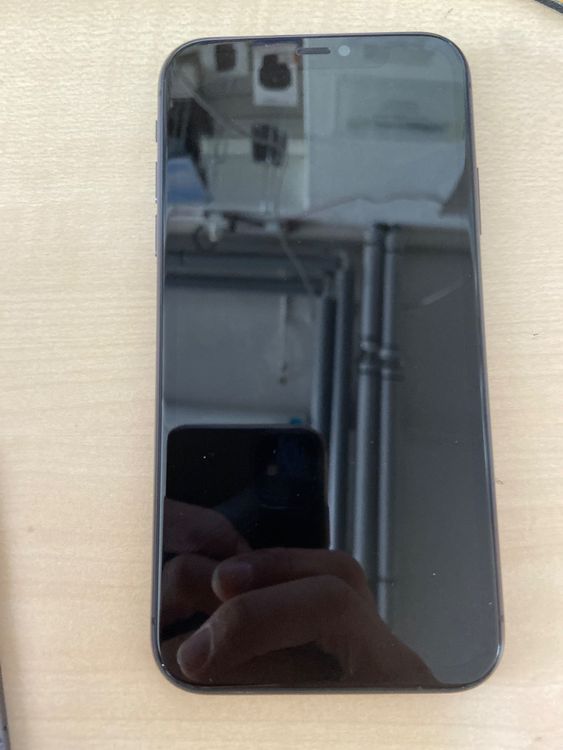 iPhone 11 128GB schwarz (Gebraucht) in Liestal für CHF 199 – mit ...