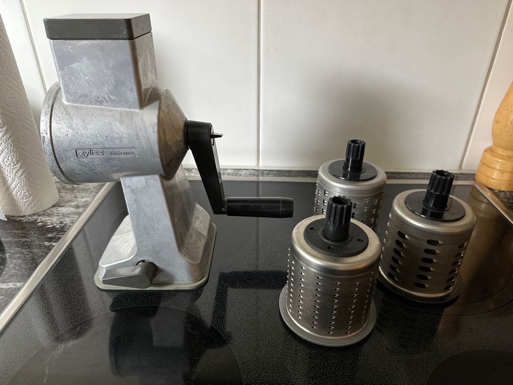 Ältere Zyliss - Gemüse-Raffel mit 4 Trommeln (Gebraucht) in für CHF 29 ...