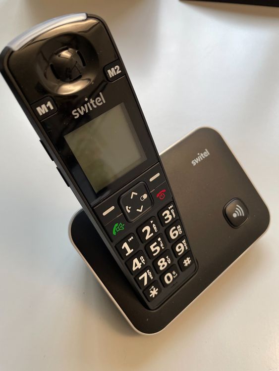 Senioren-Telefon mit SOS Knopf & extra grossen Tasten SWITEL | Kaufen auf Ricardo