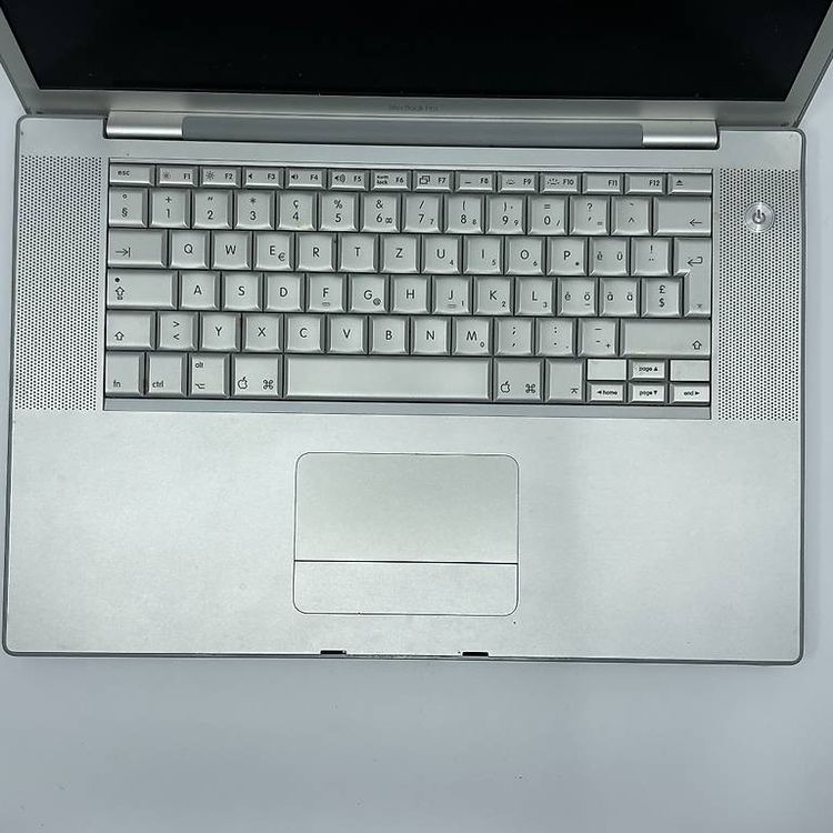 Apple MacBook A1226 - ungeprüft, ohne Akku, defekt / Bastler (Defekt ...