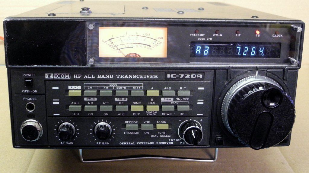 Transceiver IC- 720 A, nur Empfang Achtung Sendemodul defekt (Defekt ...