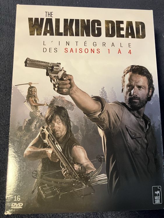The walking dead saison 1 a 4 (D'occasion) à Aigle pour CHF 15 – retrait uniquement | Acheter ...