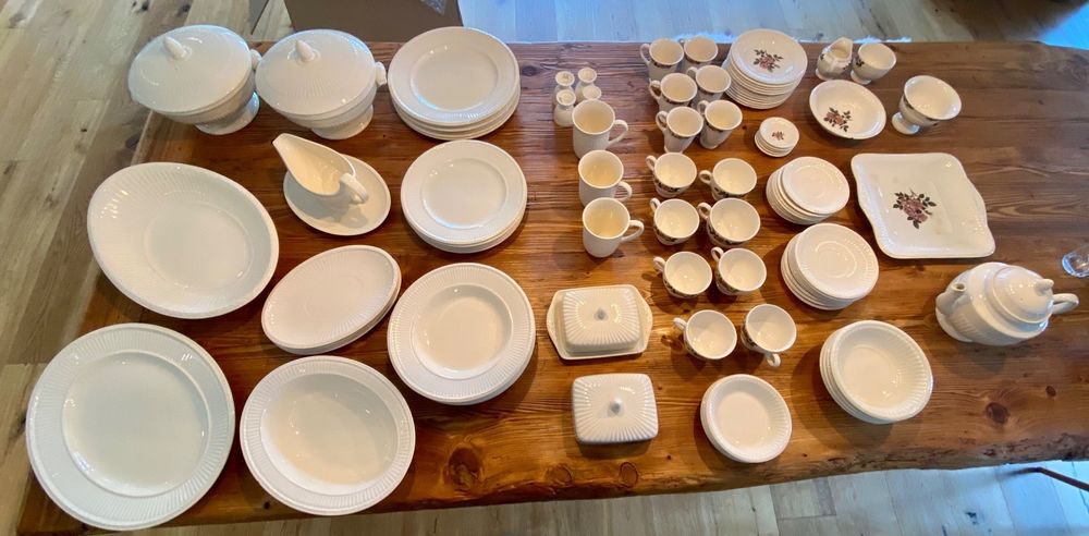 Wedgwood Edme Briar Rose Servies (Gebraucht) in Maschwanden für CHF 515 ...