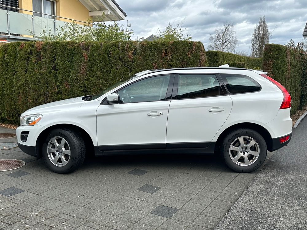 Volvo - XC60 - D5 - Allrad - Kinetic - 2400/185PS - Diesel | Kaufen auf ...