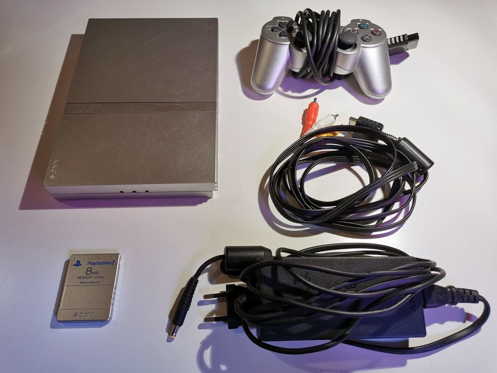 PS2 Silver Slim + Controller + Mem. Card (Gebraucht) in für CHF 79 ...