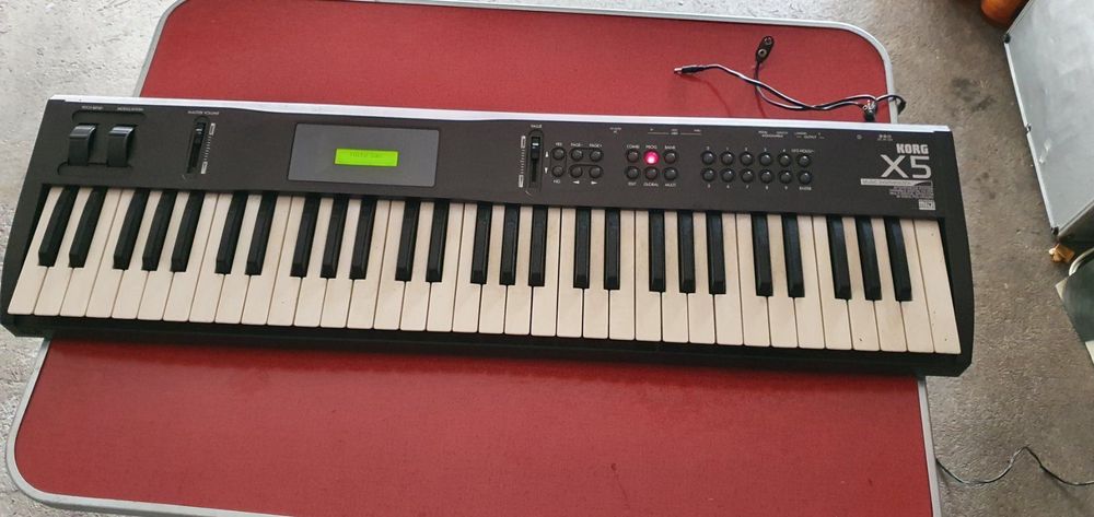 Korg x5 (Gebraucht) in für CHF 63 – nur Abholung auf Ricardo kaufen