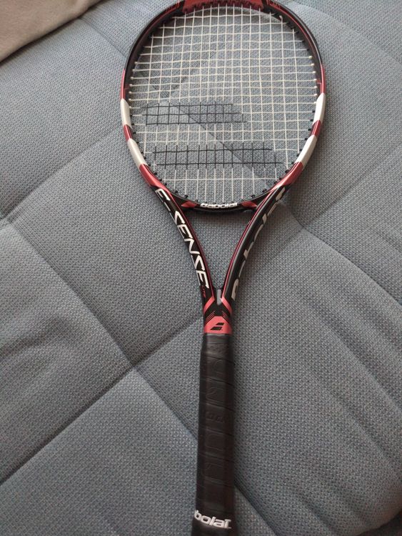 Tennis Racket (Neu (gemäss Beschreibung)) in Uster für CHF 26 – nur ...