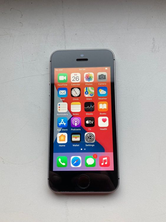 iPhone SE 64 GB Akku gut (Gebraucht) in Zürich für CHF 71 – mit ...