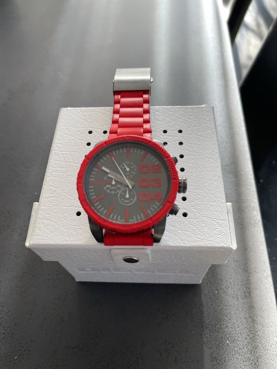 Diesel Chrono Uhr rot | Kaufen auf Ricardo