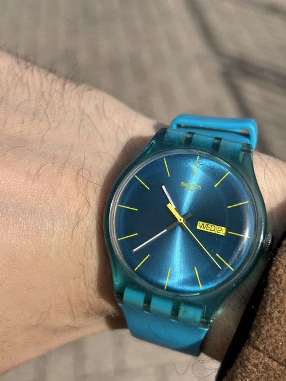 Swatch 43mm Quartz - blue and yellow (Gebraucht) in Renens VD für CHF 5 ...